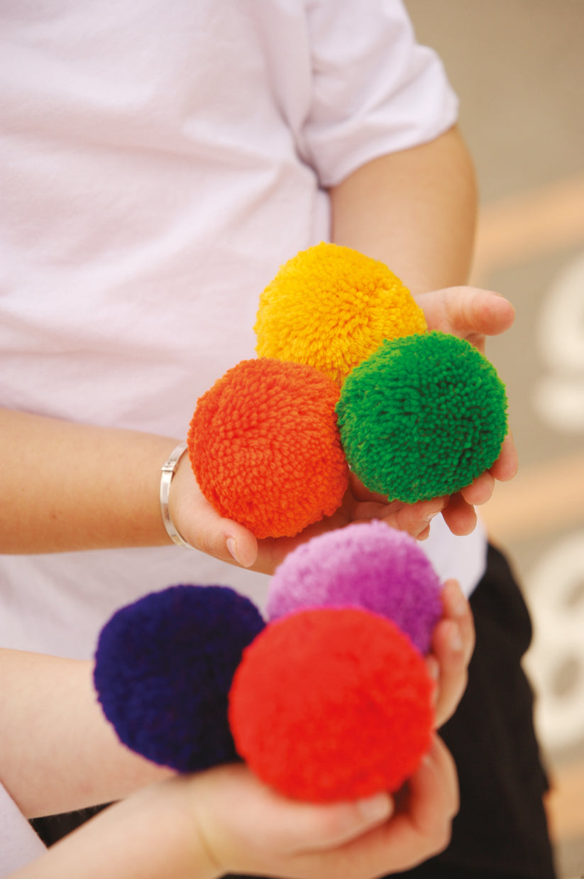 Fleece Ball – Rhythm Time